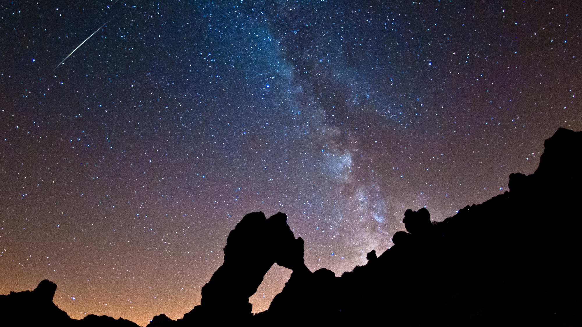 Stunning Perseid meteor shower pictures – BGR Stunning Perseid meteor shower pictures – BGR